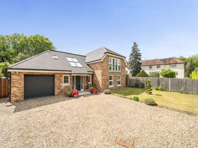 4 Bedroom Detached House