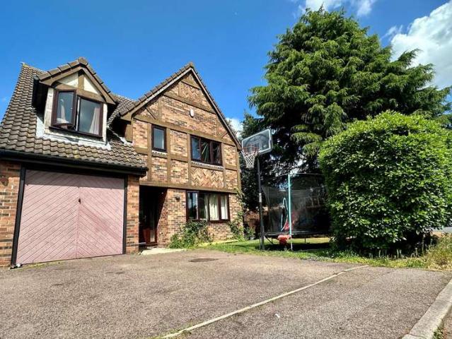 4 Bedroom Detached House