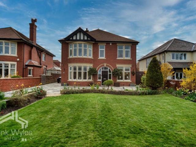 4 Bedroom Detached House