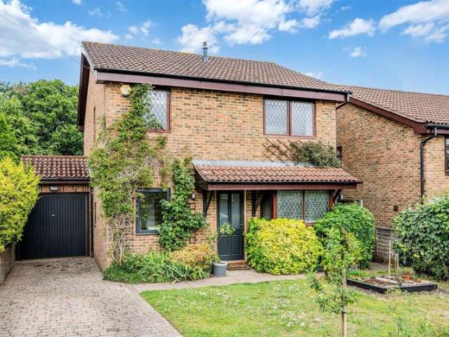 4 Bedroom Detached House