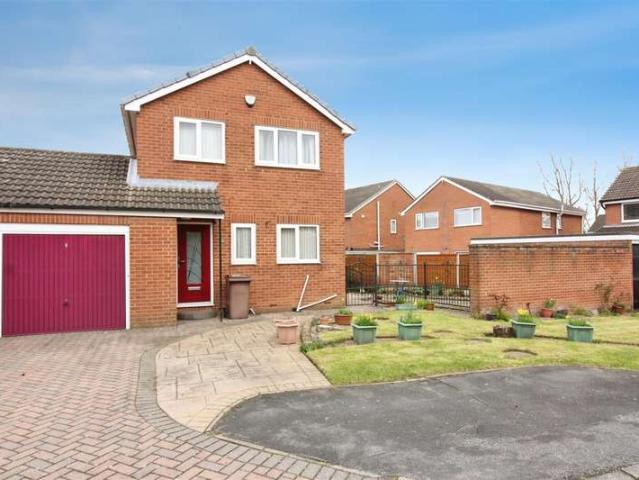 4 Bedroom Detached House