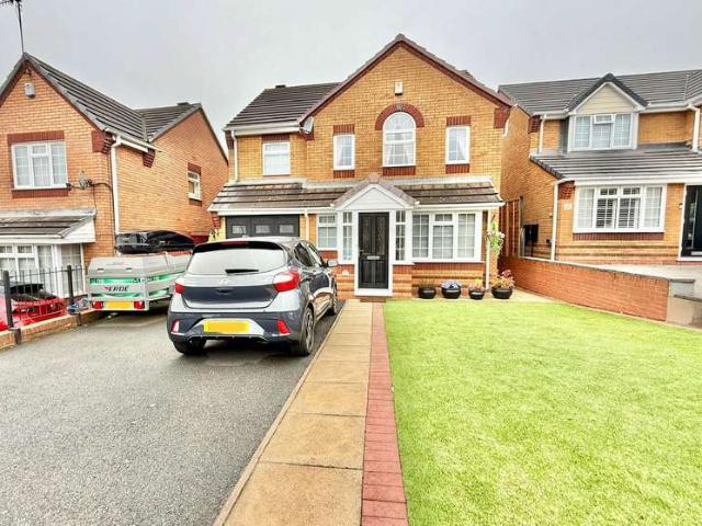 4 Bedroom Detached House