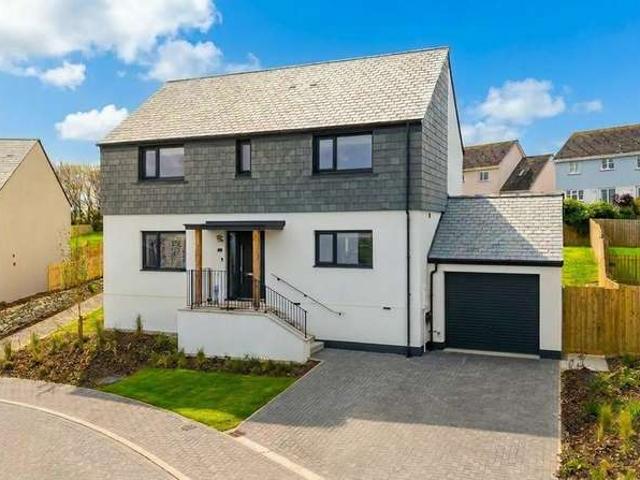 4 Bedroom Detached House