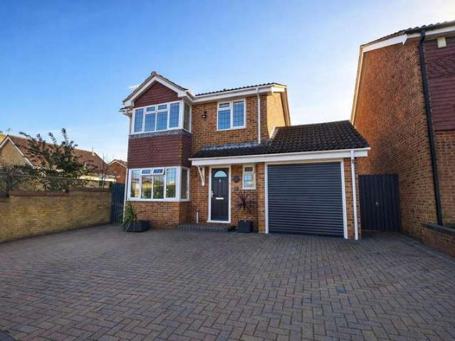 4 Bedroom Detached House
