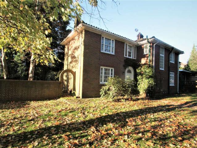 4 Bedroom Detached House