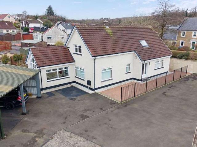 4 Bedroom Detached House