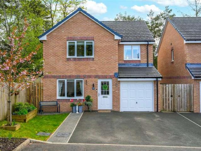 4 Bedroom Detached House