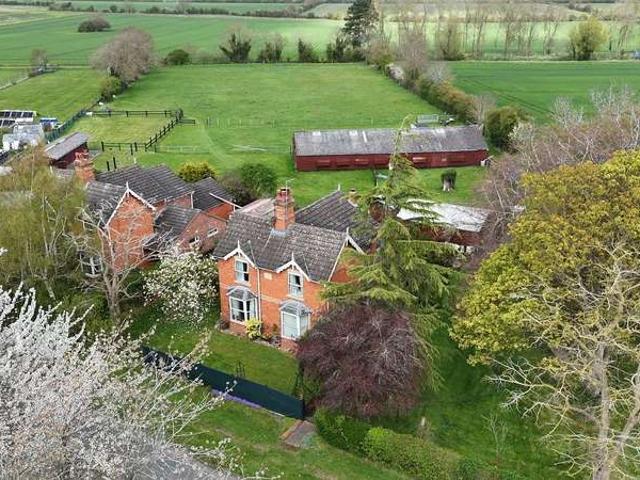 4 Bedroom Detached House