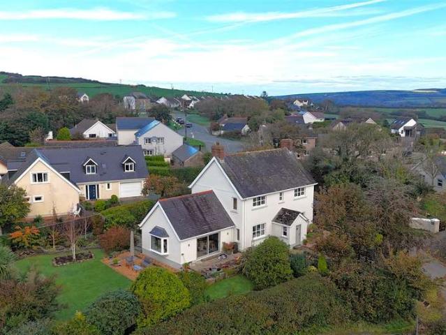 4 Bedroom Detached House