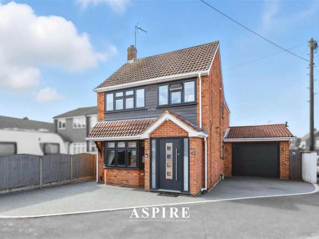 4 Bedroom Detached House