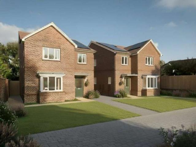 4 Bedroom Detached House