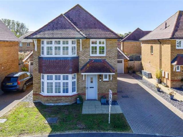 4 Bedroom Detached House