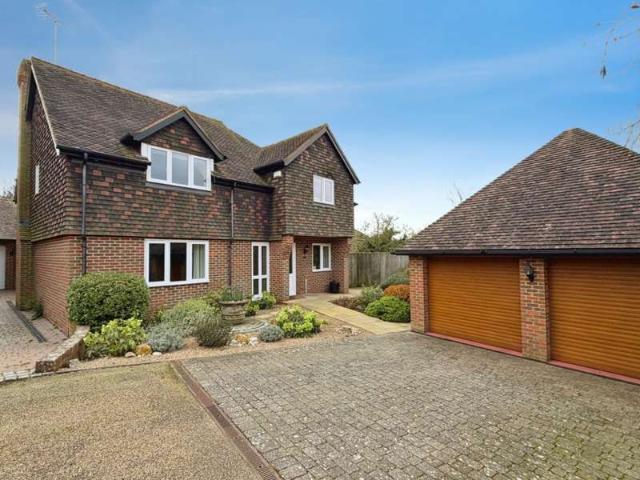 4 Bedroom Detached House