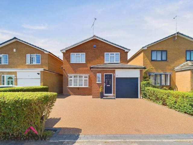 4 Bedroom Detached House