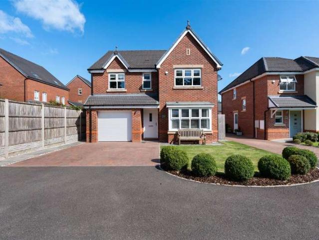 4 Bedroom Detached House