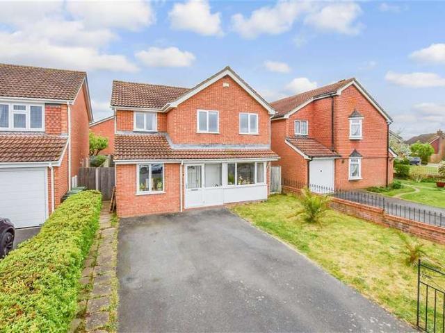 4 Bedroom Detached House