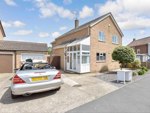 4 Bedroom Detached House