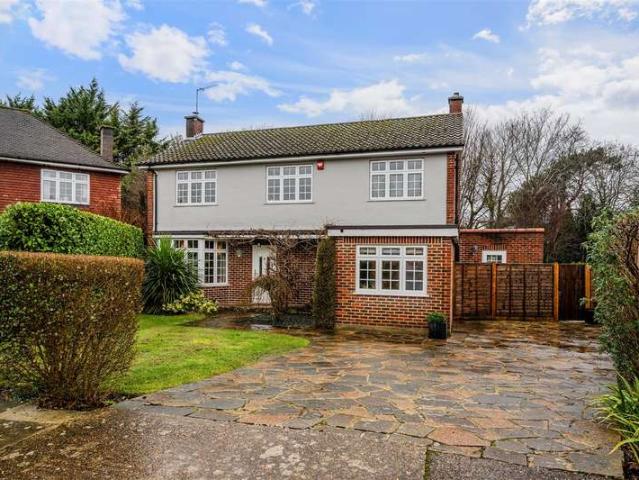 4 Bedroom Detached House