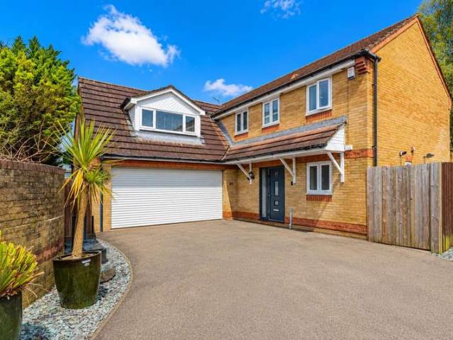 4 Bedroom Detached House