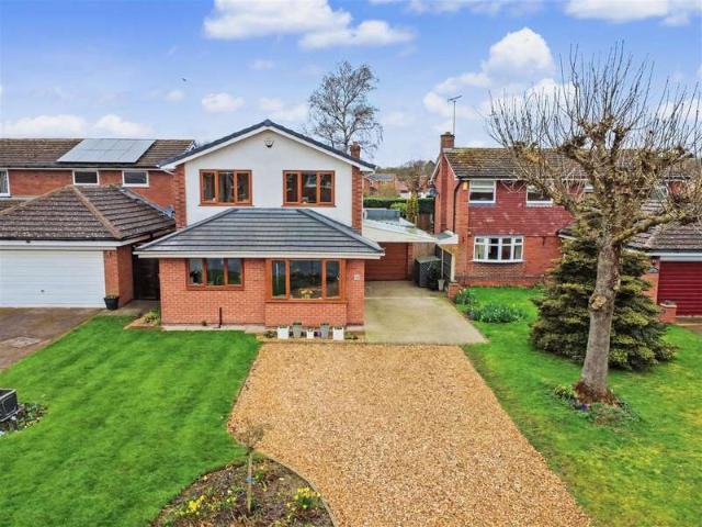 4 Bedroom Detached House