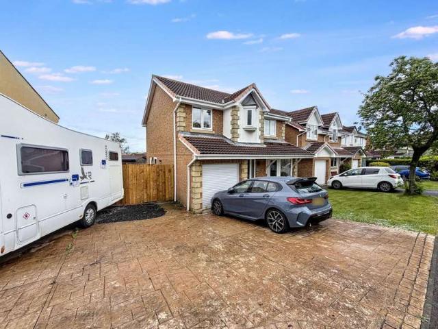 4 Bedroom Detached House