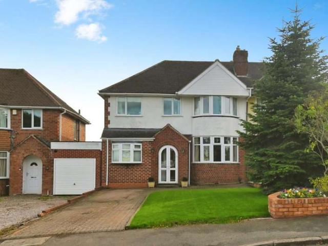 4 Bedroom Detached House