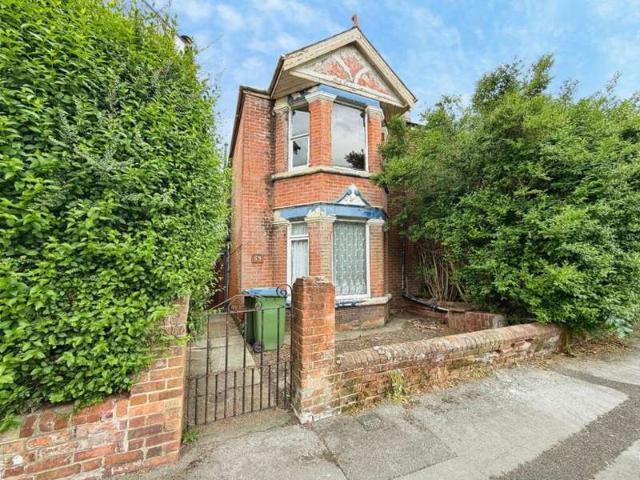 4 Bedroom Detached House