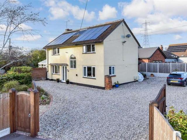 4 Bedroom Detached House