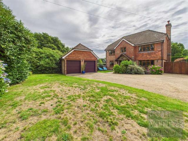 4 Bedroom Detached House