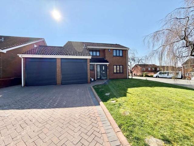 4 Bedroom Detached House