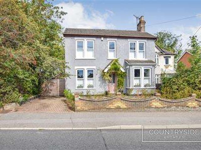 4 Bedroom Detached House