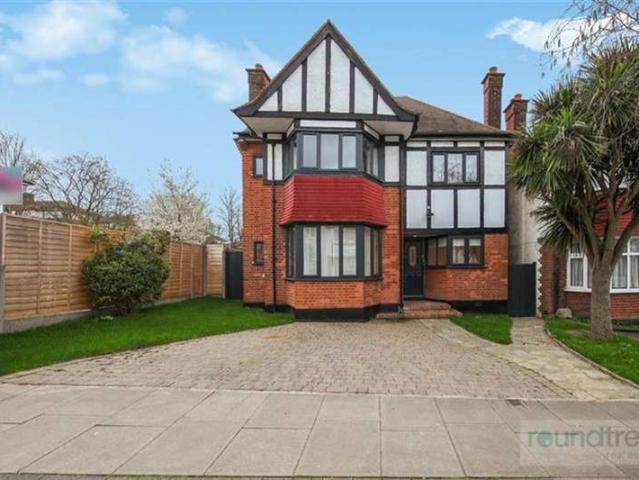 4 Bedroom Detached House