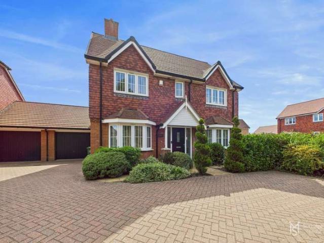 4 Bedroom Detached House