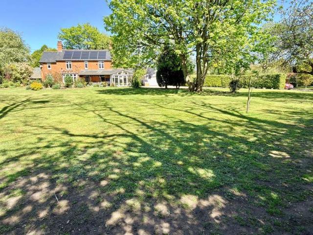 4 Bedroom Detached House