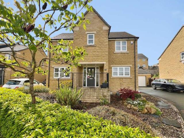 4 Bedroom Detached House