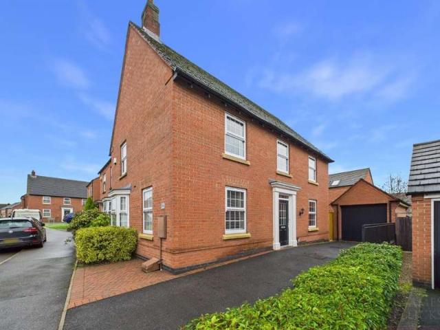 4 Bedroom Detached House