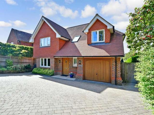 4 Bedroom Detached House