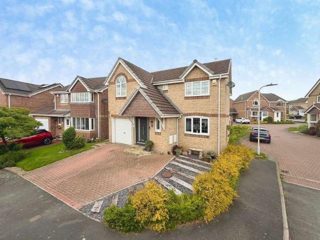 4 Bedroom Detached House