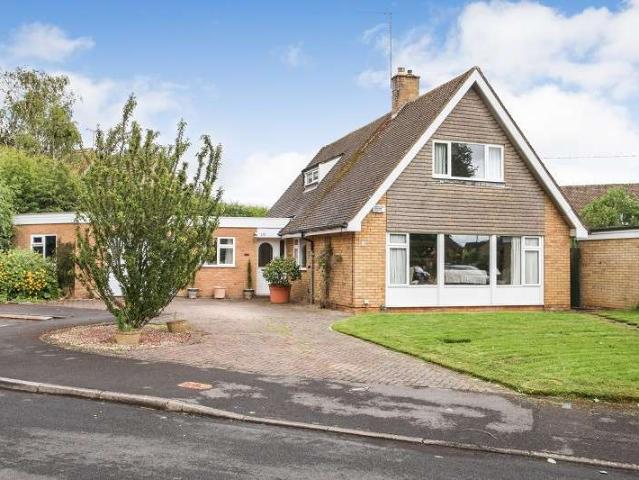 4 Bedroom Detached House