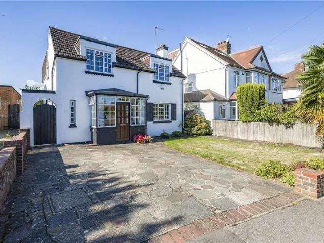4 Bedroom Detached House