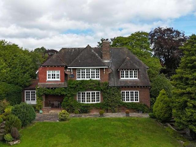4 Bedroom Detached House