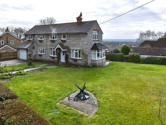 4 Bedroom Detached House