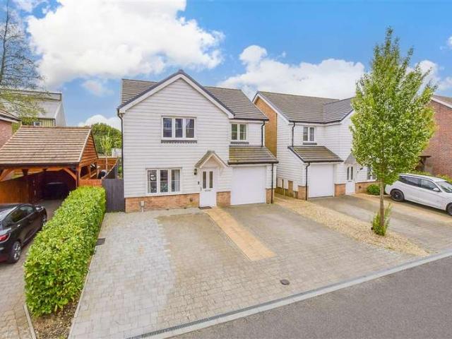 4 Bedroom Detached House