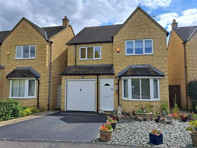 4 Bedroom Detached House