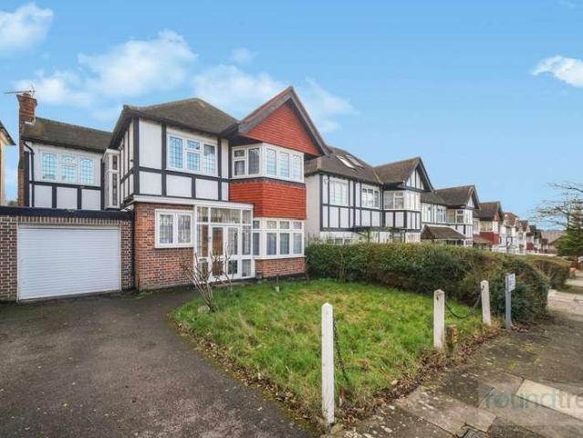 4 Bedroom Detached House