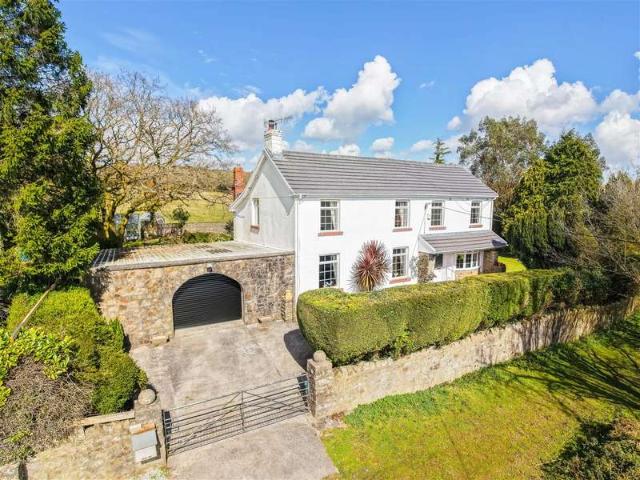 4 Bedroom Detached House