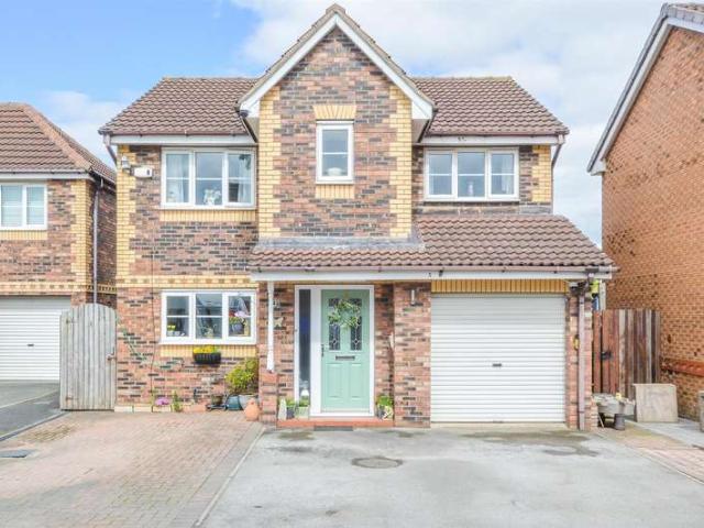 4 Bedroom Detached House
