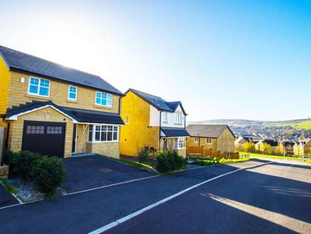 4 Bedroom Detached House