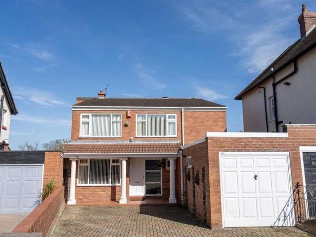 4 Bedroom Detached House