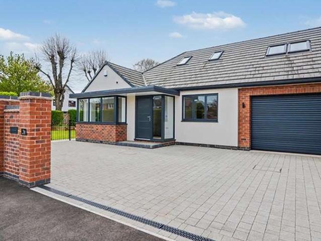 4 Bedroom Detached House